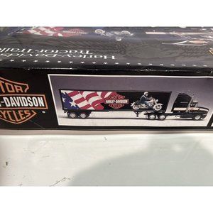 Revell | Toys | Revell Snaptite 32 Model Kit Harley Davidson Tractor ...